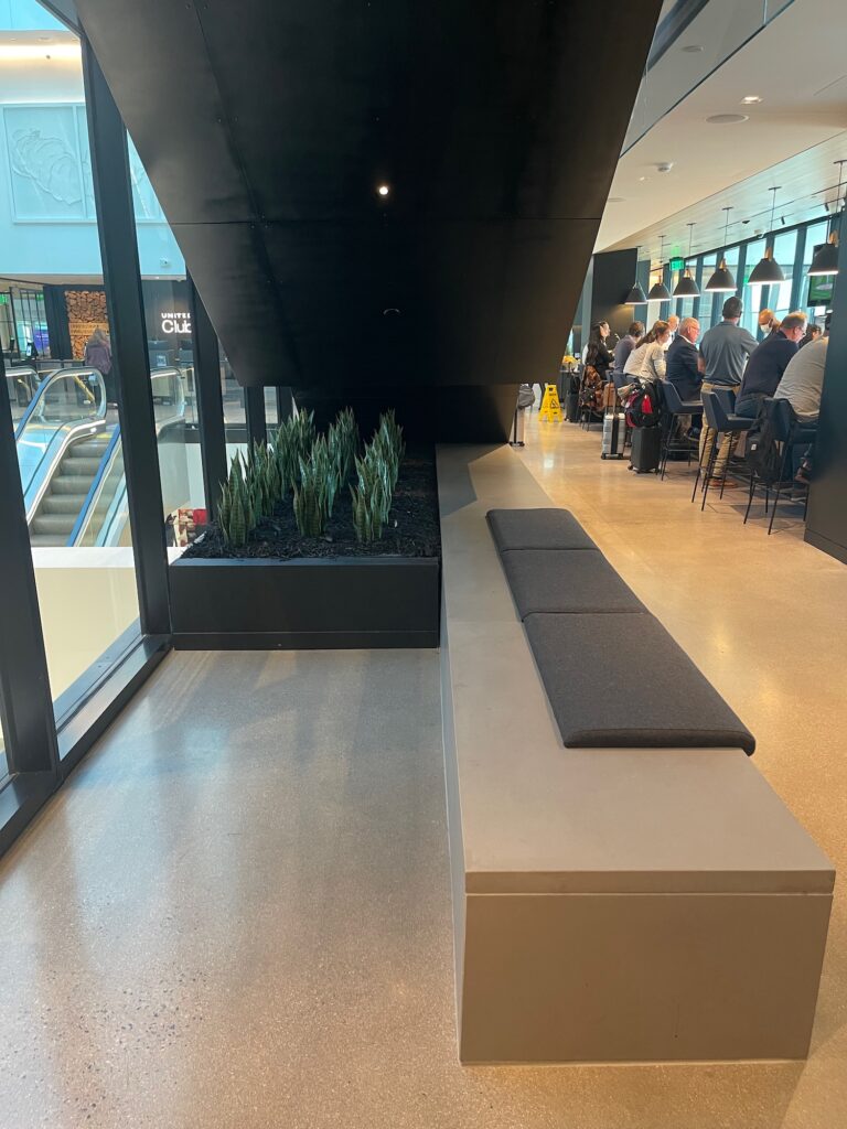 Review: United Club Denver Concourse A West (DEN) - Live and Let's Fly
