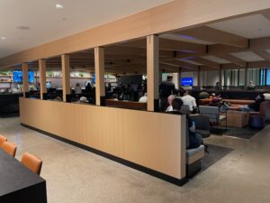 Review: United Club Denver B East (DEN) - Live and Let's Fly