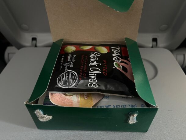 Review: Frontier Airlines A321neo (DEN-MKE) - Live and Let's Fly