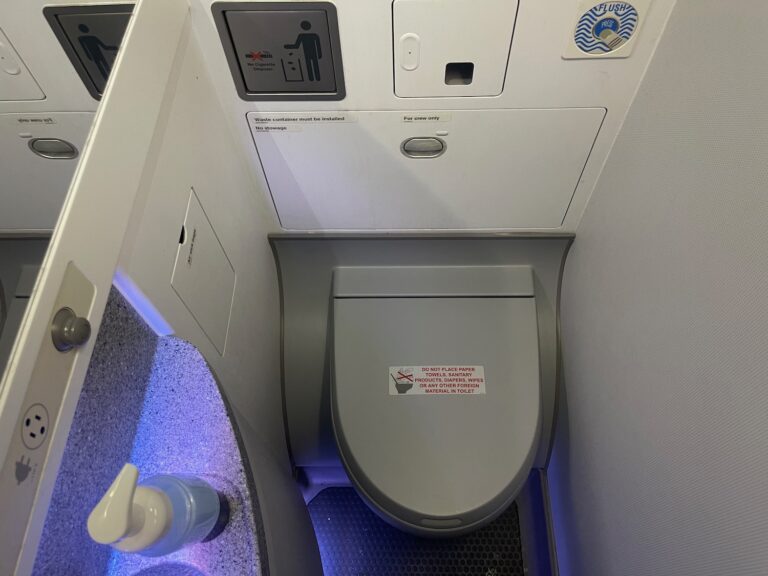 Review: Frontier Airlines A321neo (DEN-MKE) - Live and Let's Fly