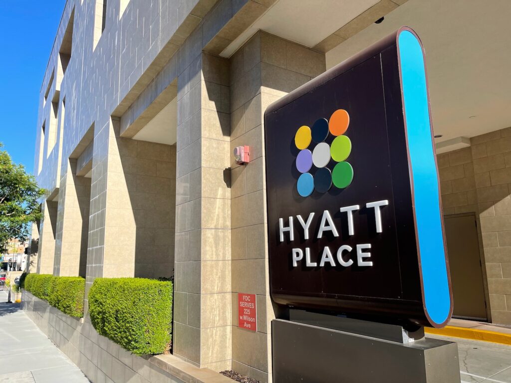Review: Hyatt Place Glendale / Los Angeles - Live and Let's Fly