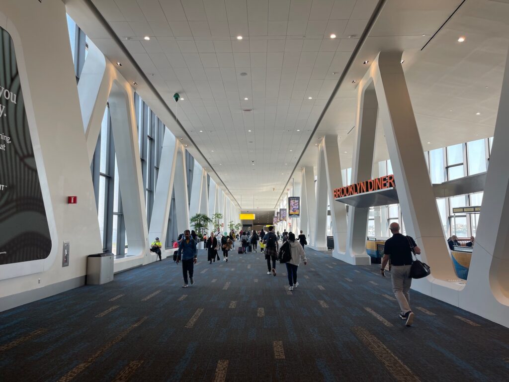 The Stunning Transformation Of New York LaGuardia Airport - Live and ...