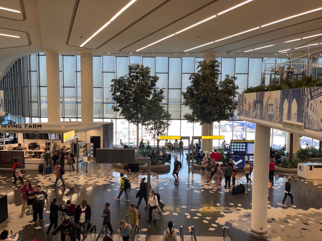 The Stunning Transformation Of New York LaGuardia Airport - Live and ...