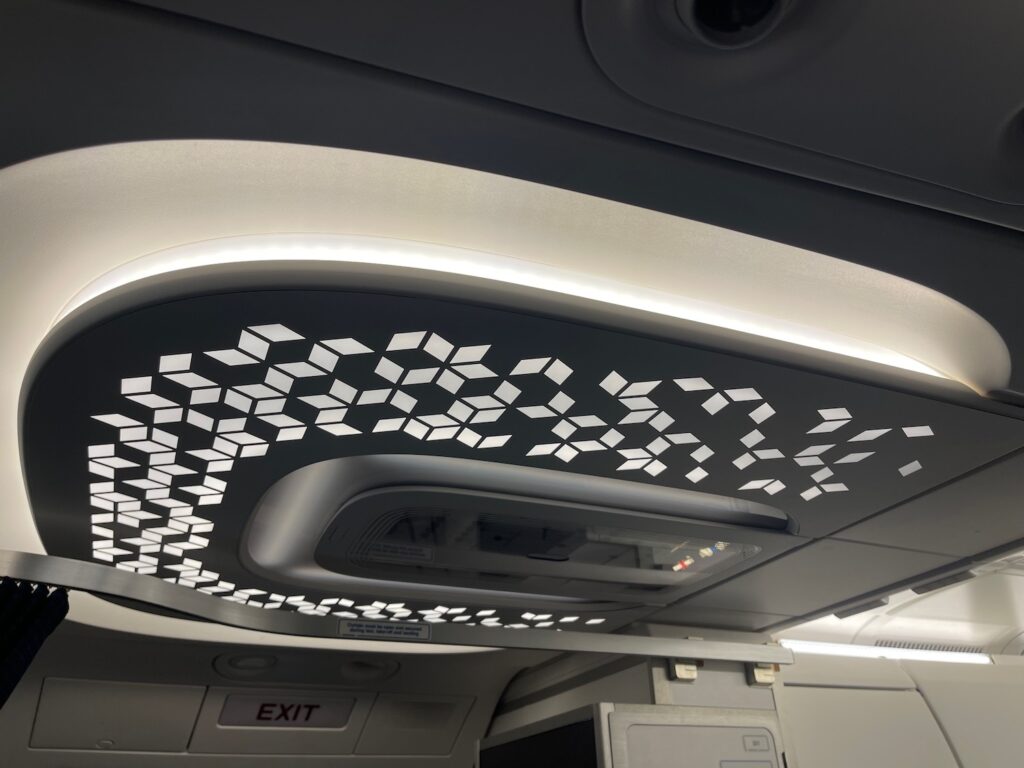 First Look: Onboard United Airlines A321neo - Live and Let's Fly