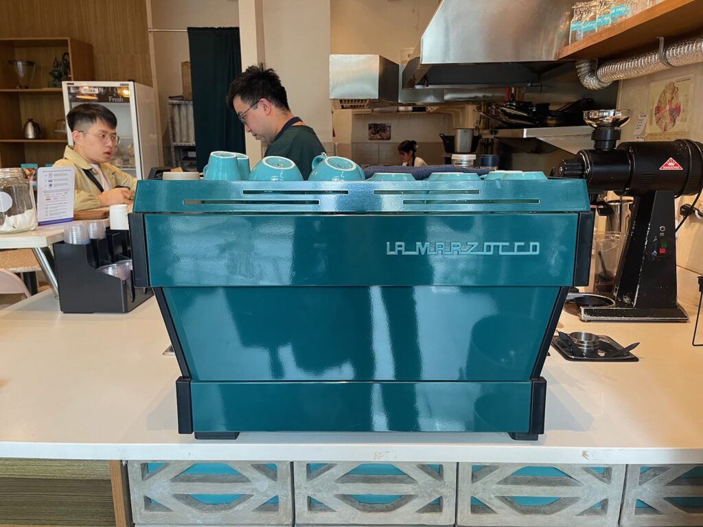 Great Coffee In Manila, Philippines - Live and Let's Fly