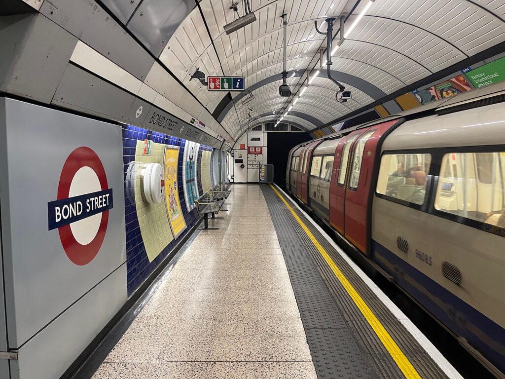 Fabulous: Elizabeth Line From Heathrow To Central London - Live and Let ...