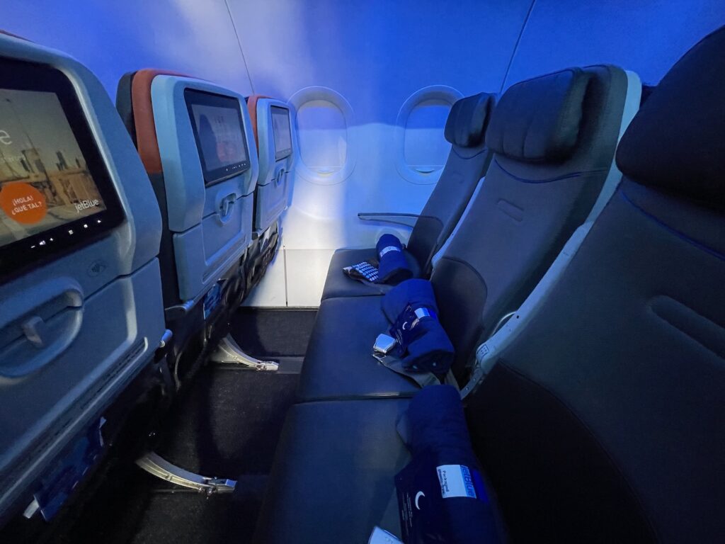Review: JetBlue A321neo Economy Class London - New York - Live and Let ...
