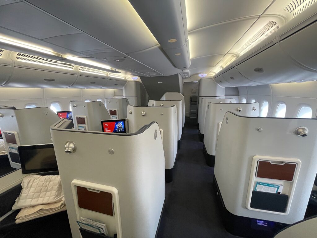 Review: Qantas A380 First Class Sydney - Los Angeles - Live and Let's Fly