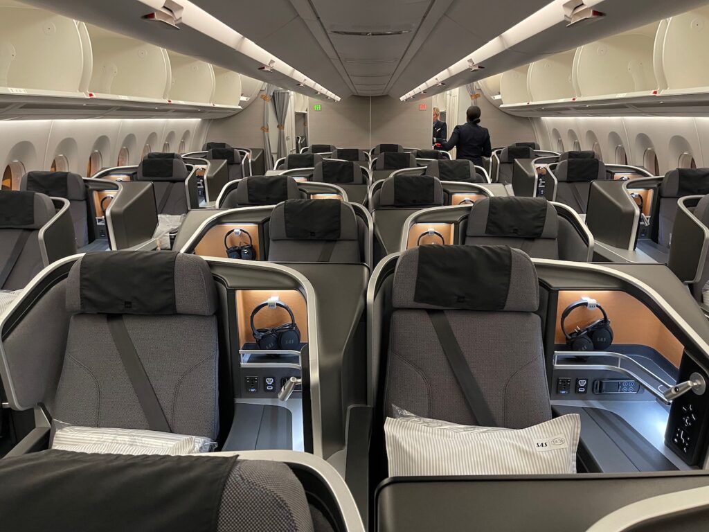 Review: SAS A350-900 Business Class Bangkok - Copenhagen (Inaugural ...