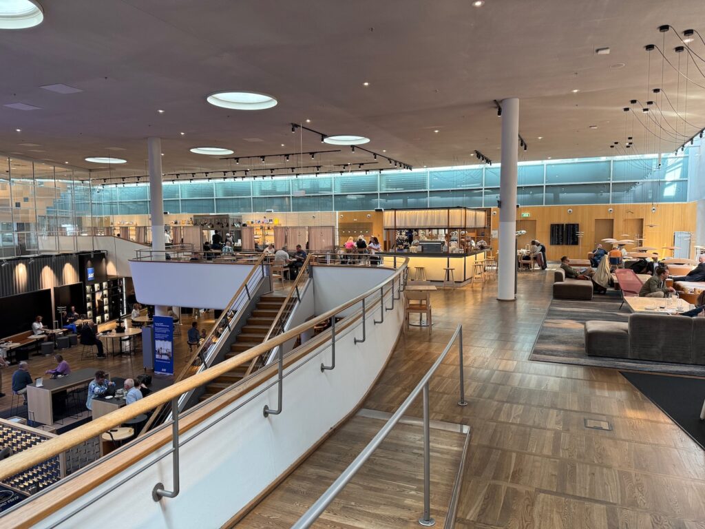 Review: SAS Gold Lounge Copenhagen (CPH) - Live and Let's Fly