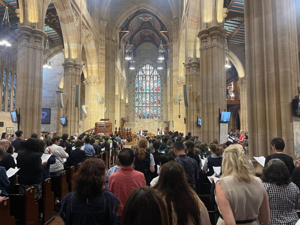 Photo Essay: Springtime In Sydney - Live and Let's Fly