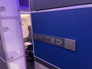 Review: United Airlines A321neo Economy Class (Inaugural Flight) - Live ...