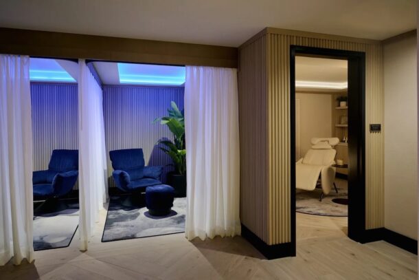 Chase Sapphire Lounge LGA: New York Lounge Photos & Review