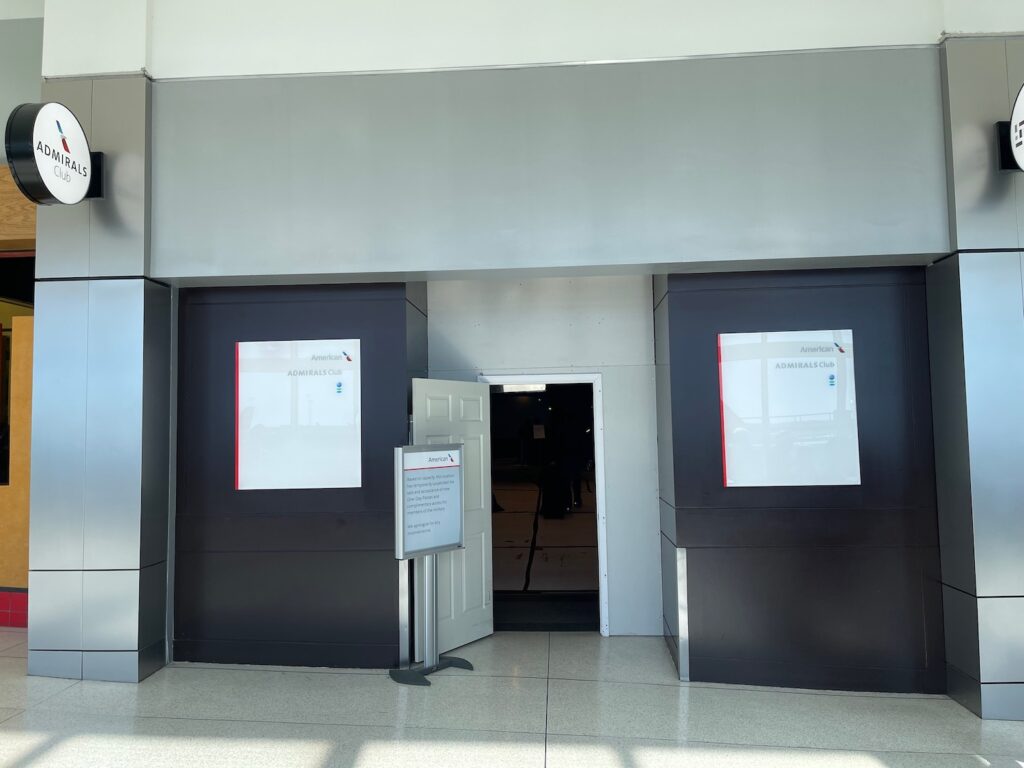 Review: American Airlines Admirals Club Charlotte (CLT - Concourse C ...