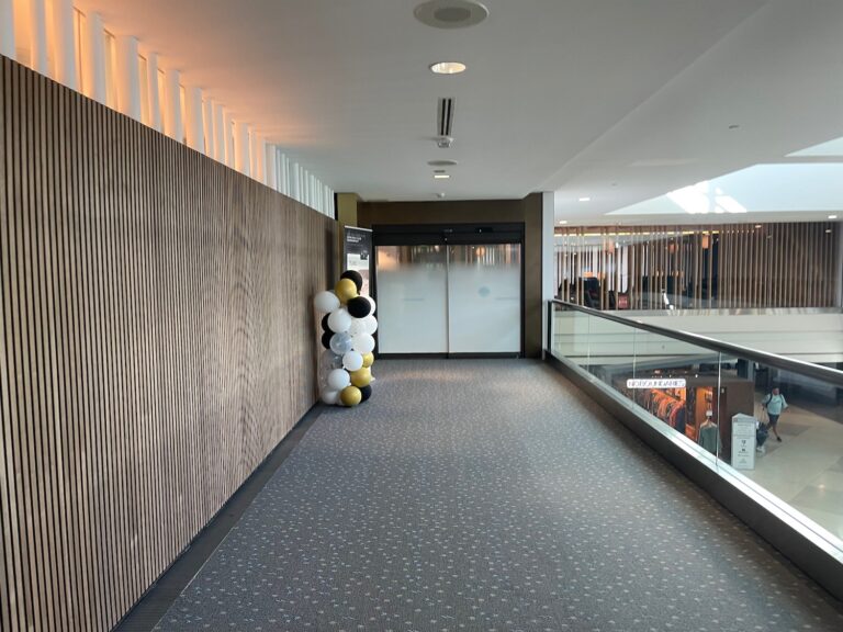 Review: American Airlines Admirals Club Denver (DEN) - Live and Let's Fly