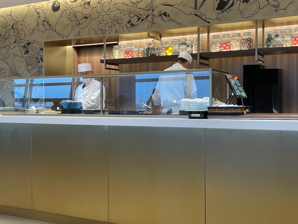 Review: JAL First Class Lounge Tokyo Haneda (HND) - Live and Let's Fly