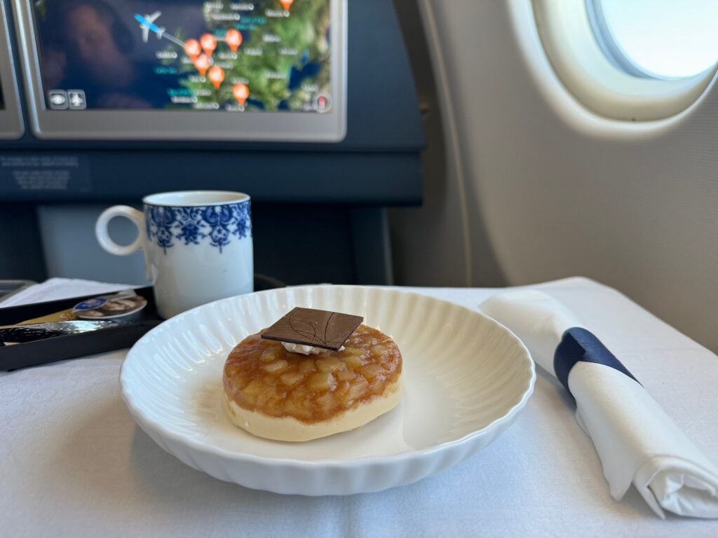 KLM A330 Business Class: Solid, But Uninspiring - Live and Let's Fly