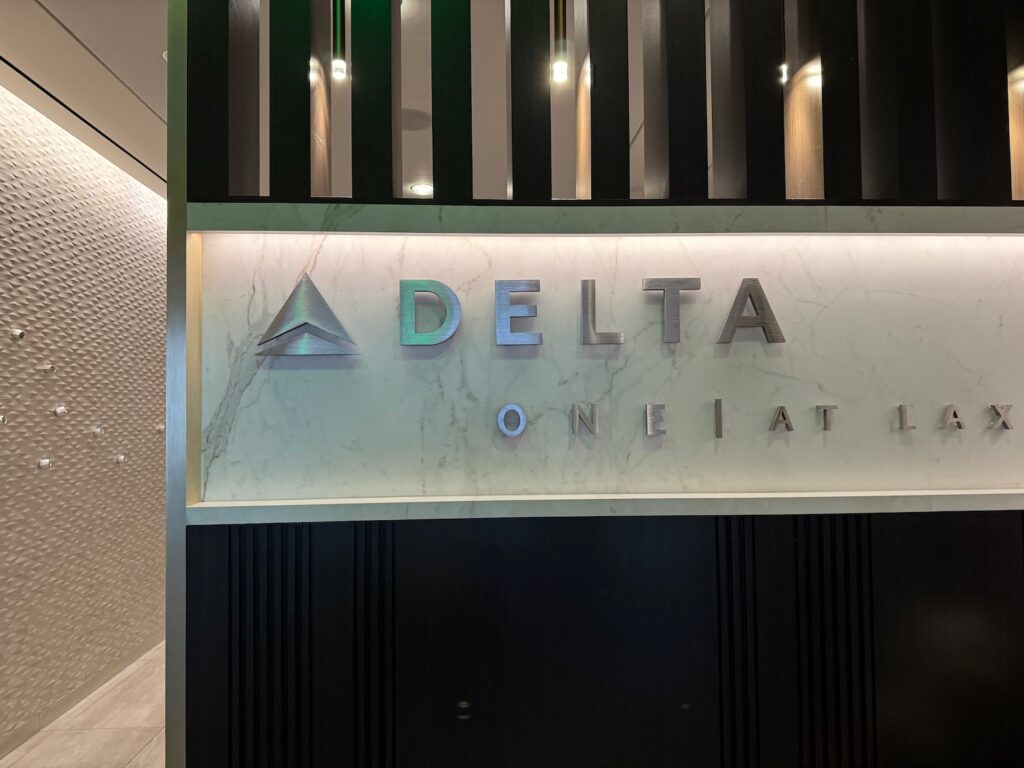 Posh: Delta One Premium Check-In Facility At LAX - Live and Let's Fly