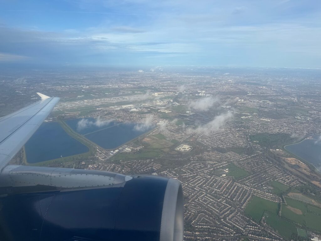 Review: TAROM A318 Business Class - Live and Let's Fly