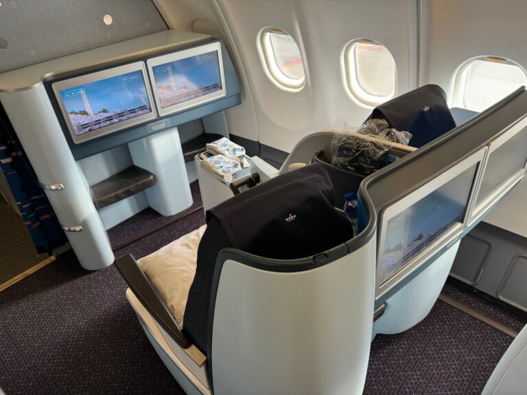 Review: KLM A330-200 Business Class - Live and Let's Fly