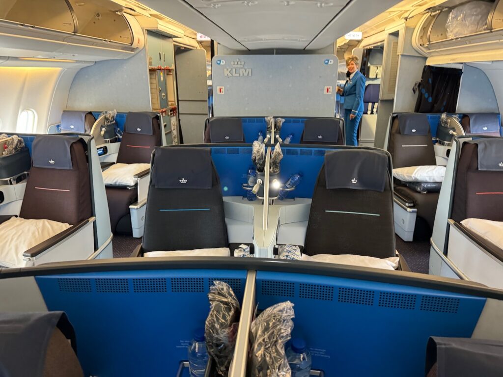 Review: KLM A330-200 Business Class - Live and Let's Fly