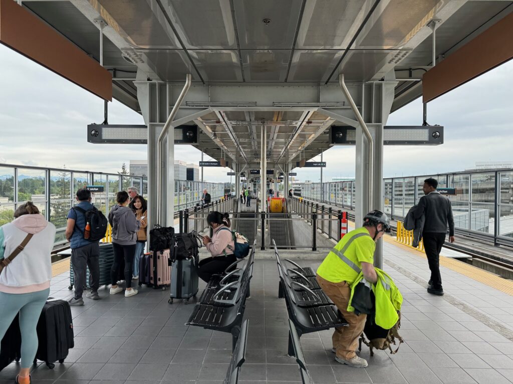 My (Mis)Adventures On Sound Transit In Seattle... - Live and Let's Fly