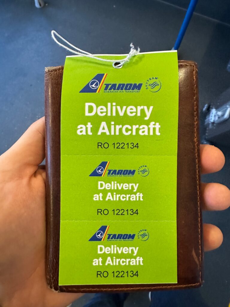 Review: TAROM ATR 72-500 Business Class - Live and Let's Fly