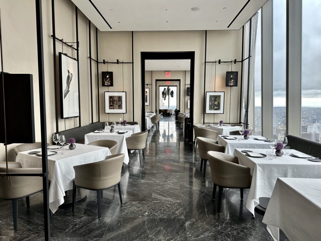 Review: AMEX Centurion New York (Madison Ave & East 42nd St) - Live and ...