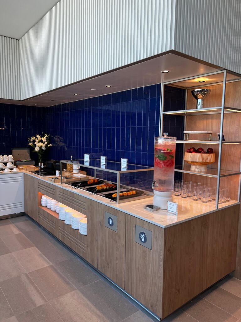 First Look: Beautiful New Air France Lounge At Los Angeles (LAX) - Live ...