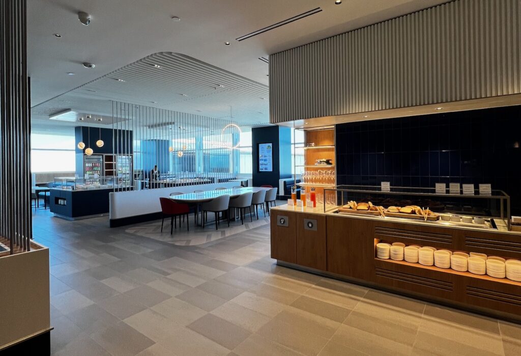 First Look: Beautiful New Air France Lounge At Los Angeles (LAX) - Live ...