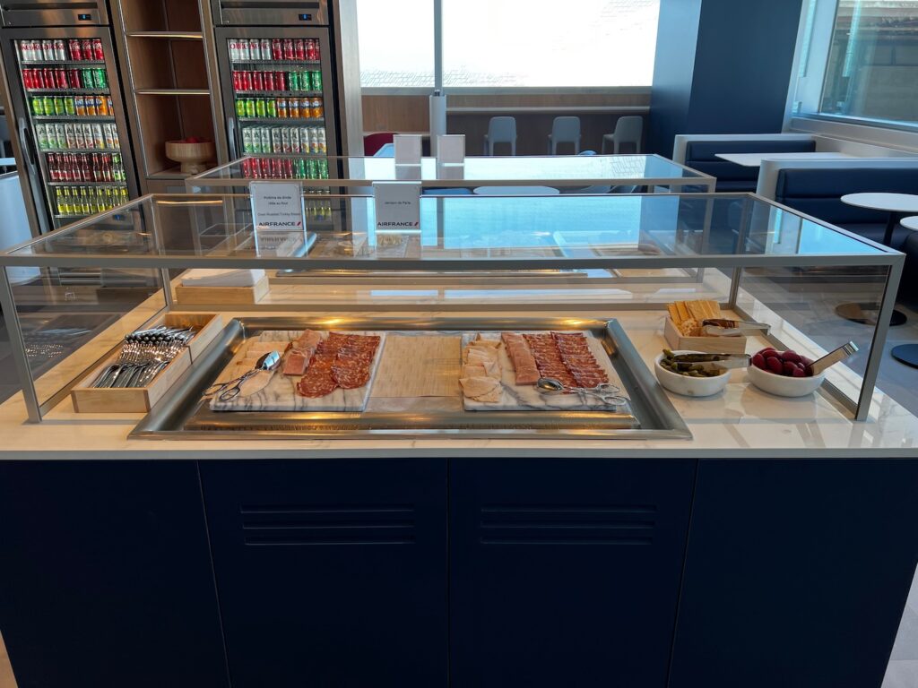 First Look: Beautiful New Air France Lounge At Los Angeles (LAX) - Live ...