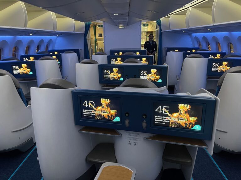 Review: Air Tahiti Nui 787-9 Business Class - Live and Let's Fly