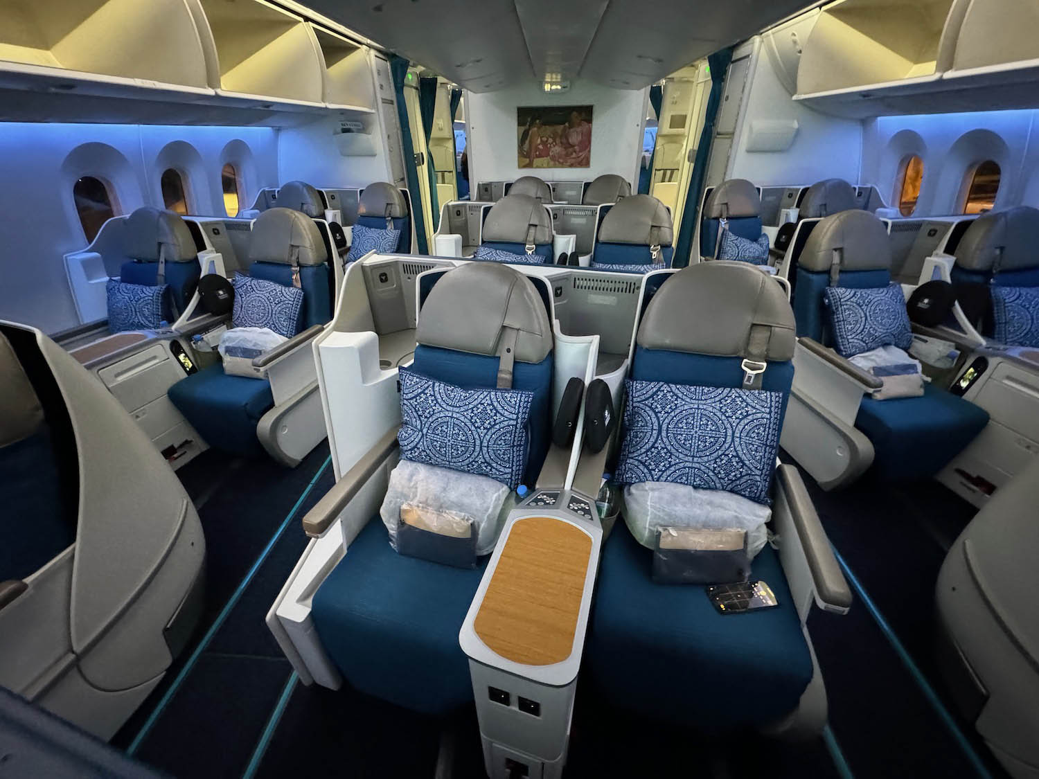 Review: Air Tahiti Nui 787-9 Business Class - Live and Let's Fly