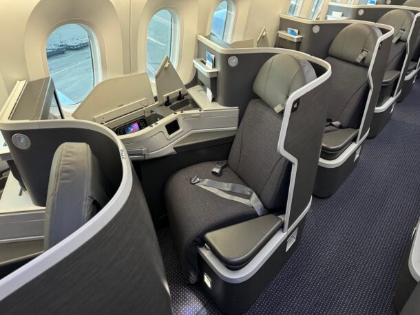 Doctor's Act on American Airlines Flight in 2025