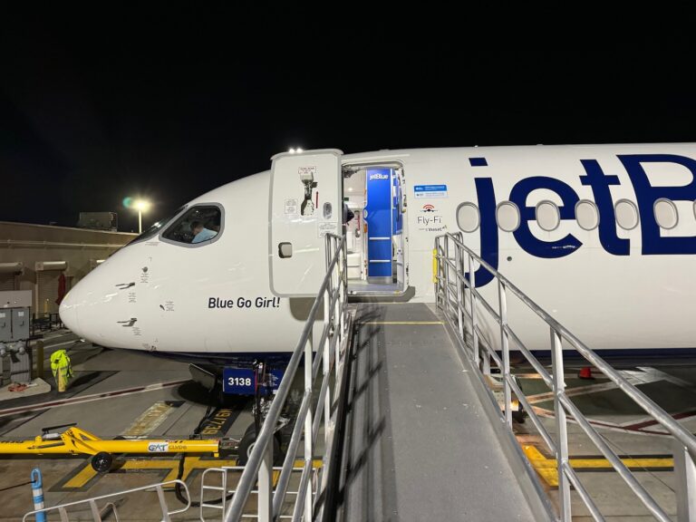 Review: JetBlue A220-300 Economy Class - Live and Let's Fly
