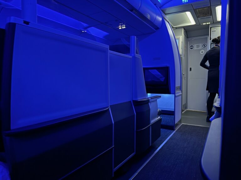 Review: JetBlue A321 Mint Business Class (Fort Lauderdale - Los Angeles ...