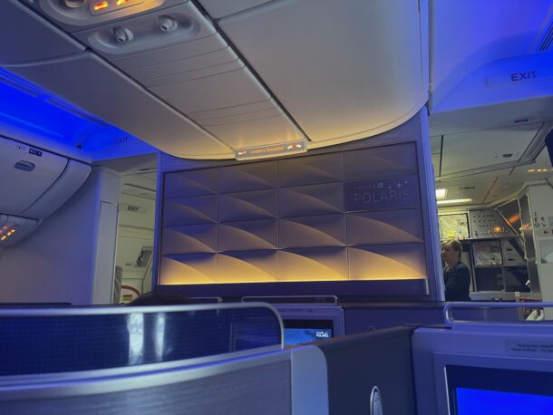 Review: United Airlines 77W Business Class (San Francisco - Taipei) - Live and Let's Fly