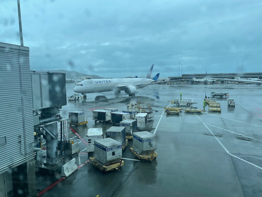 United’s Connection Saver Fails Me In SFO - Live and Let's Fly