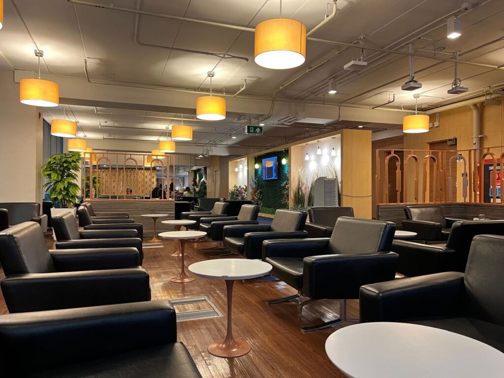 Is the Miracle Business Class Lounge Worth Your Visit?
