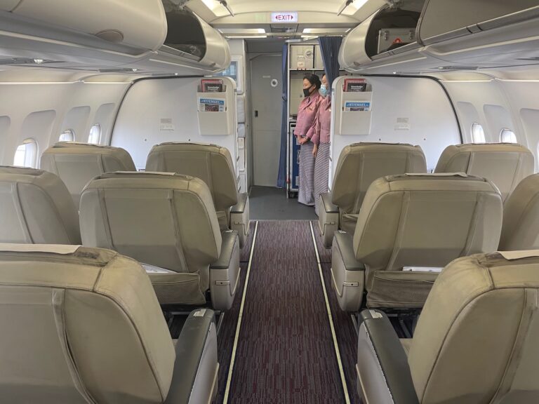 Review: Drukair A319 Business Class Kathamandu - Paro (The Most ...