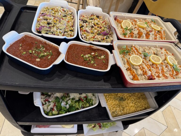 Review: Escape Lounge Fort Lauderdale (American Express) - Live and Let ...