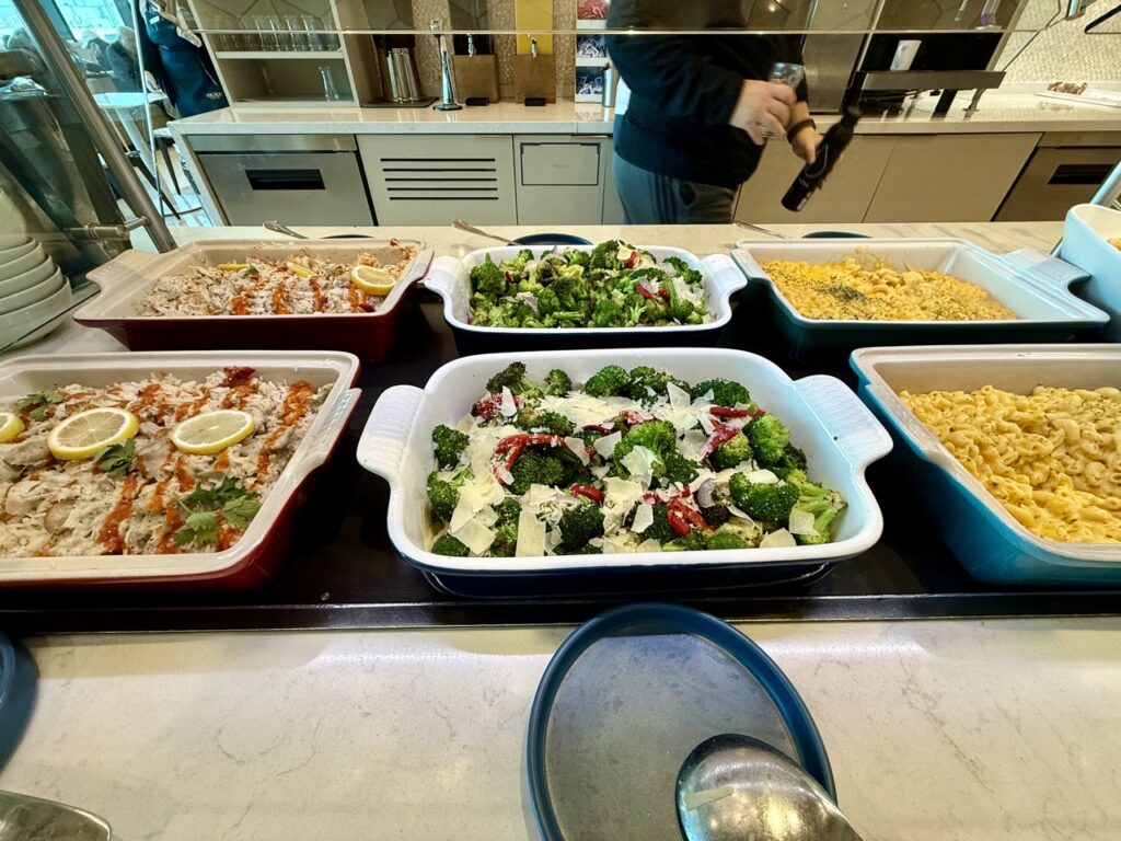 Review: Escape Lounge Fort Lauderdale (American Express) - Live and Let ...