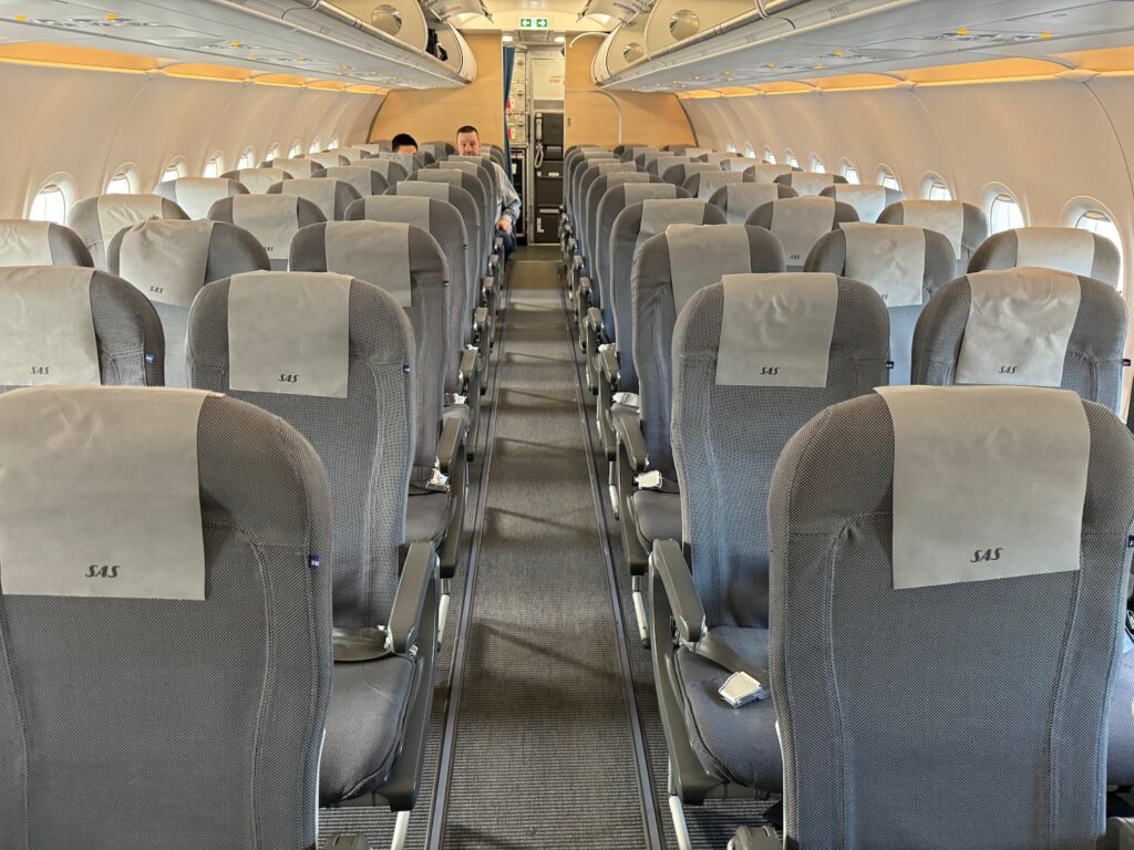 SAS A320 Economy Review: London to Copenhagen Flight 2025
