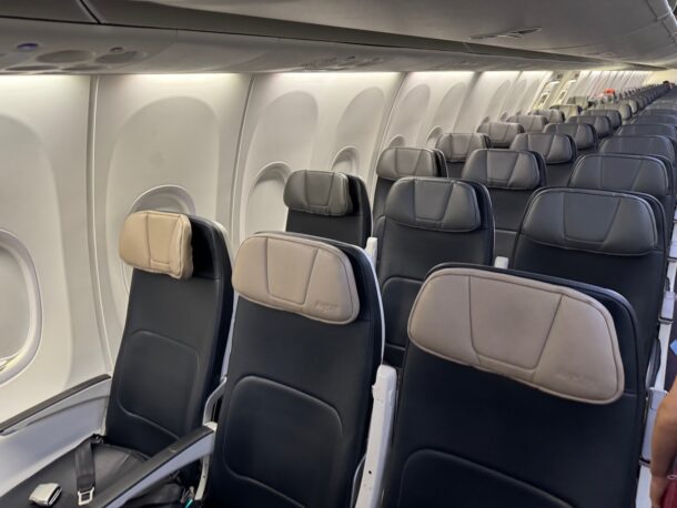 Aeromexico 737-9 MAX Economy Review: What to Expect in 2025