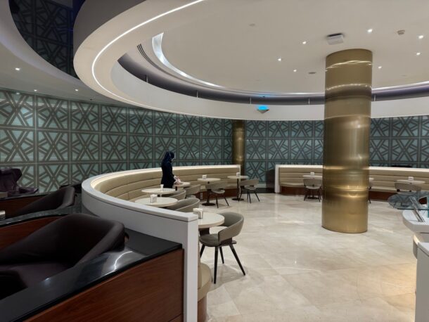 Review: Saudia AlFursan Business Lounge Jeddah (JED) [Very Impressive ...