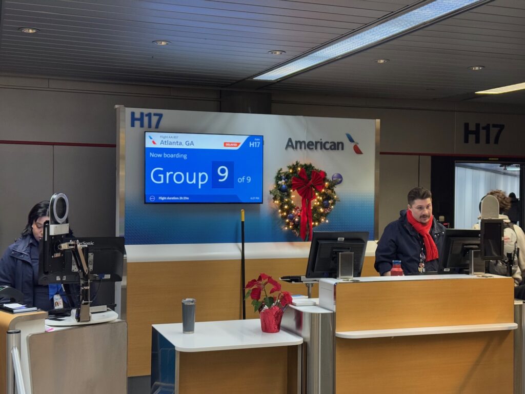 Bumpy Flight But Smooth Service On American Airlines - Live and Let's Fly