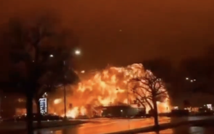 Breaking: Philadephia Learjet Crash, Second Crash In Week - Live and ...