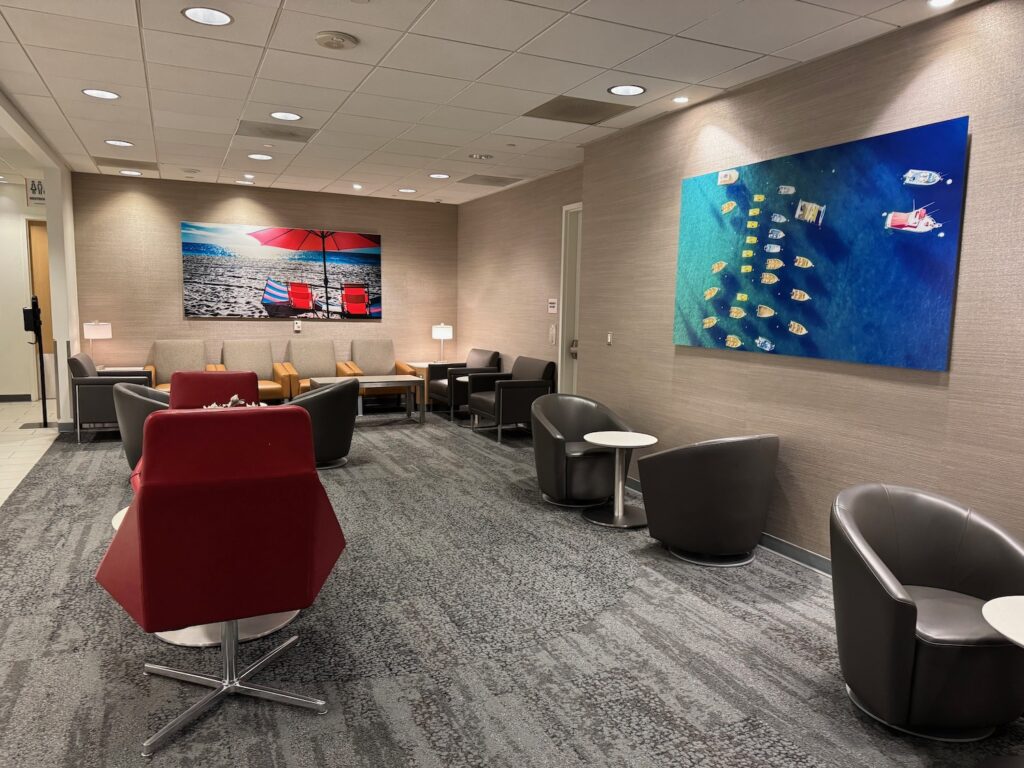 Review: American Airlines Admirals Club Los Angeles (LAX) - Terminal 5 ...