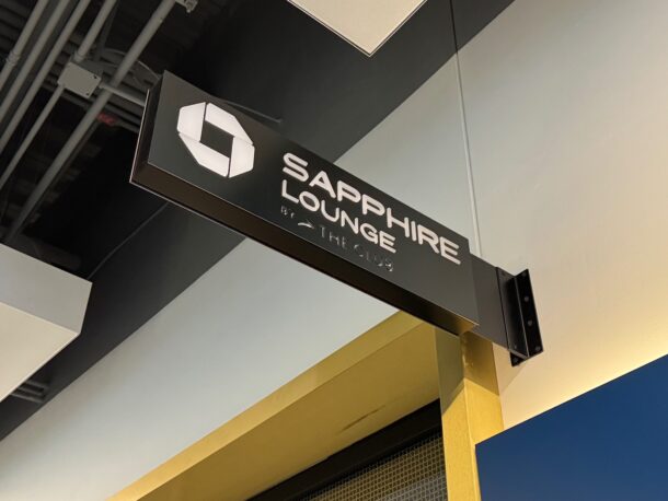 Review: Chase Sapphire Lounge Boston (BOS) - Live and Let's Fly