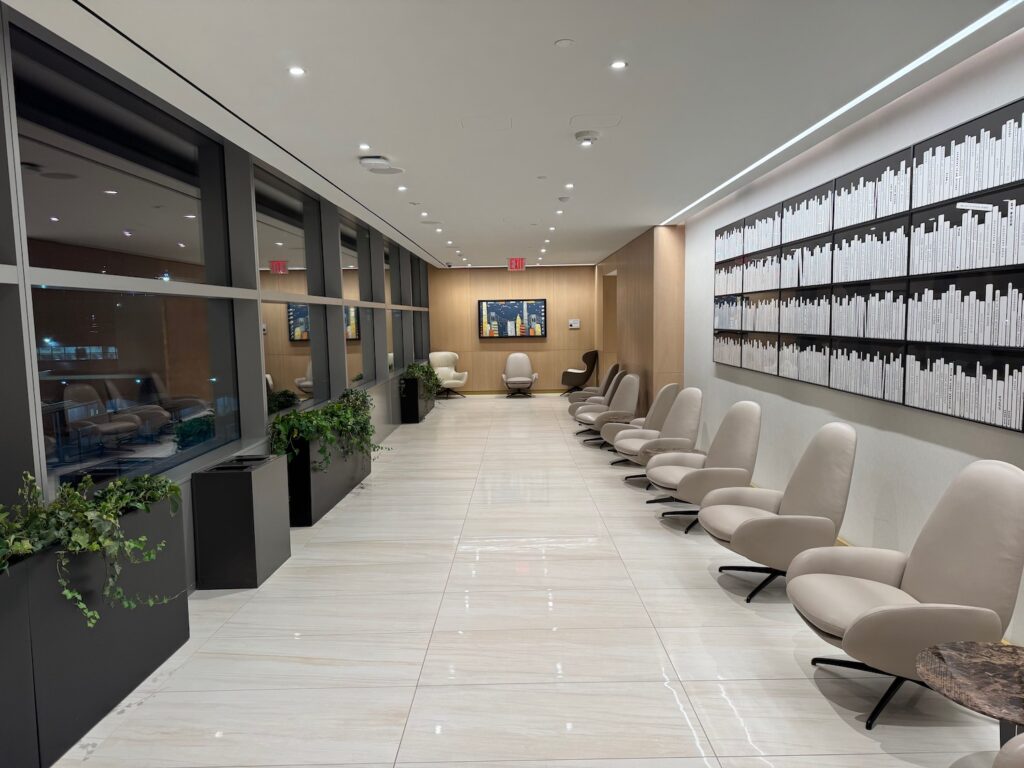 Review: Delta One Lounge New York (JFK) - Live and Let's Fly
